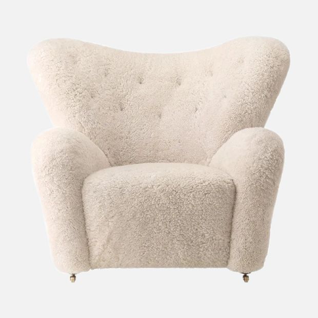 The Expert - Tired Man Lounge Chair - Natural Oak, Moonlight Sheepskin